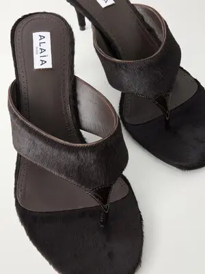 Alaïa Calf Hair Thong Sandals - Brown