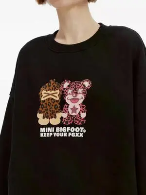 FINGERCROXX Graphic Print Sweatshirt