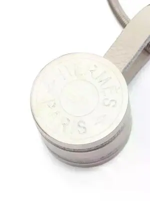 Hermès Tone Textured Wire Loop Magnet Accessories