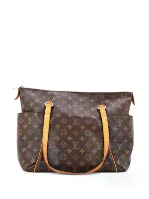 LOUIS VUITTON Monogram Canvas Mm Shoulder Bag - Brown