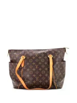LOUIS VUITTON Monogram Canvas Mm Shoulder Bag - Brown