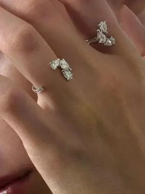 REPOSSI 18kt White Gold Serti Sur Vide Diamong Ring