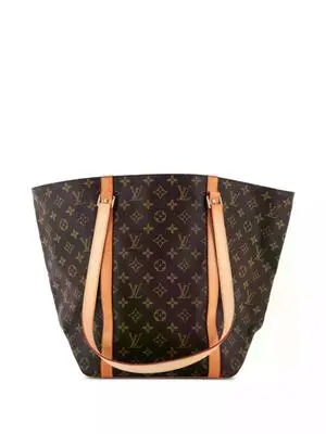 LOUIS VUITTON Monogram Canvas Mm Tote Bag - Brown