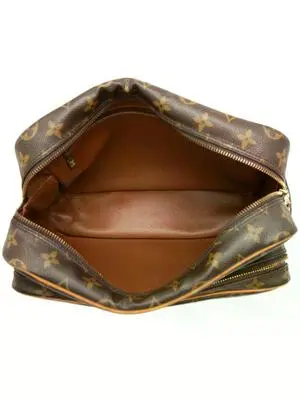 LOUIS VUITTON Monogram Nil Crossbody Bag