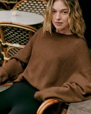 Vuori VUORI Milie Cashmere Oversized Rib Crew Neck T-shirt Bourbon