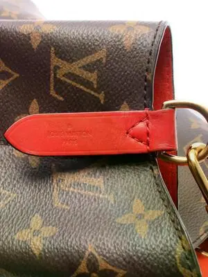 LOUIS VUITTON 2018 Néonoé Shoulder Bag