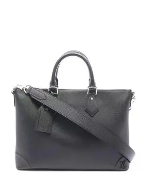 LOUIS VUITTON Taiga Leather Briefcase - Black