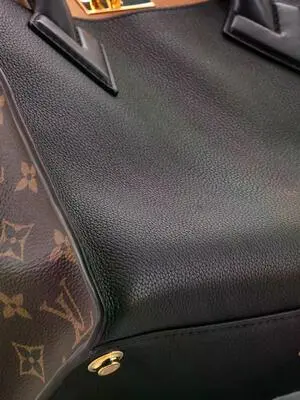 LOUIS VUITTON On My Side Leather With Monogram Canvas Mm Tote Bag