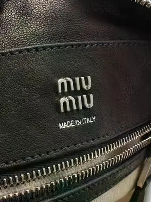 Miu Miu 2020s Vivant Padlock-detail Tote Bag