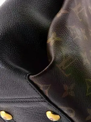 LOUIS VUITTON Monogram Canvas Shoulder Bag