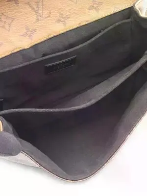 LOUIS VUITTON 2017 Mm Pochette Metis Monogram Reverse Handbag