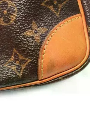 LOUIS VUITTON Nil Monogram Shoulder Bag