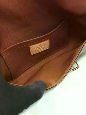 LOUIS VUITTON 2005 Monogram Pochette Murrell Belt Bag