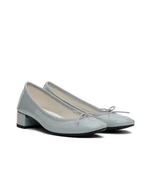 Repetto Round Toe Low Heels