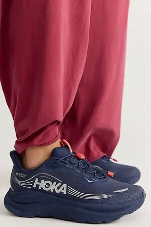 HOKA® Clifton 11 Gtx Sneakers - Varsity Navy/burnt Red