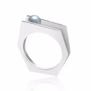 NEOLA DESIGN Cocktail Ring With Grey Pearl Alvaro - Silver