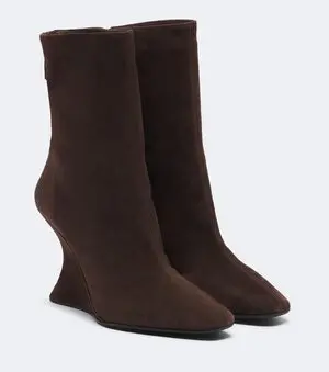 AQUAZZURA Amore Suede Ankle Boots - Brown