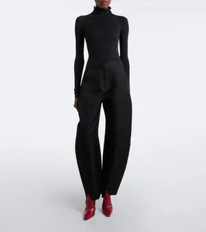 Alaïa V-neck Pointed Toe Mules - Red