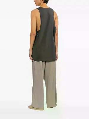 ESSENTIALS Essential Tank