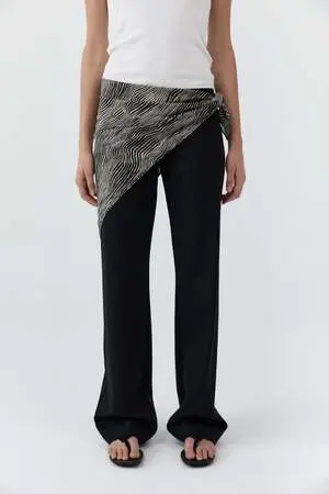 ST. AGNI Savannah Silk Scarf