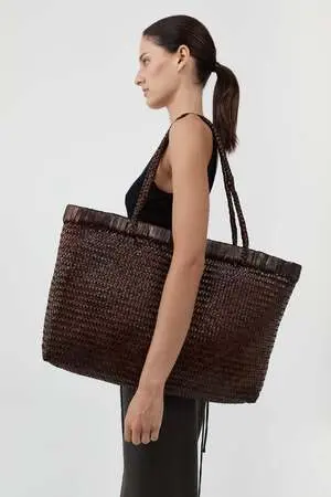 ST. AGNI Wide Bagu Woven Tote