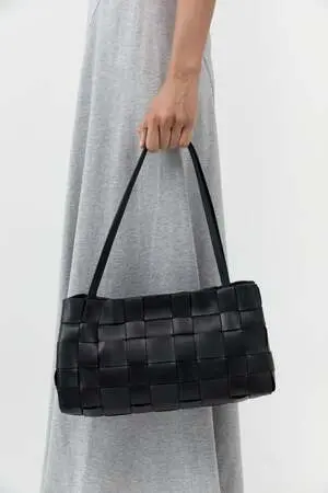 ST. AGNI Slim Woven Tote Bag - Black