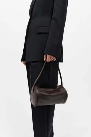 ST. AGNI Connolo Shoulder Bag