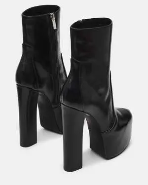 Steve Madden Senara Platform Booties