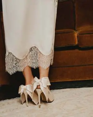 Steve Madden Teacup Pointed Toe Heels With Bow Detailing - Ivory Satin
