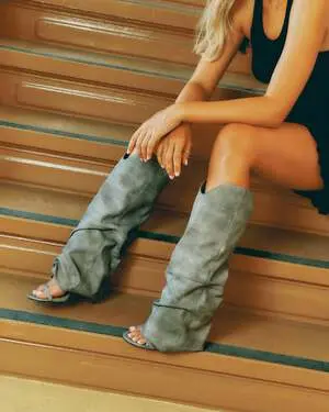 Steve Madden Ravine Distressed Cuffed Boots