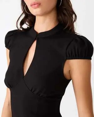 Steve Madden Keyhole Top