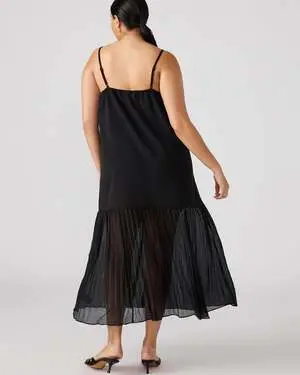 Steve Madden Ember Sleeveless Flowy Dress