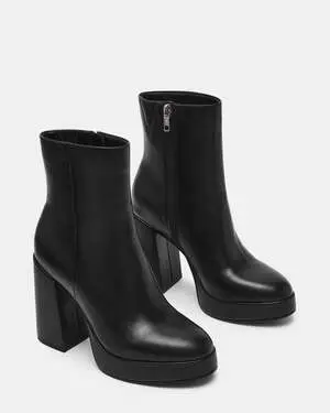 Steve Madden Tyra Block Heel Booties