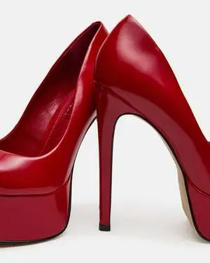 Steve Madden Ives Platform Heels