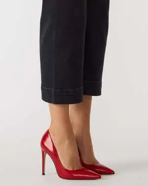 Steve Madden Noir Pointed Toe Heels