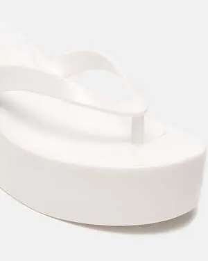 Steve Madden Jella Thong Sandals