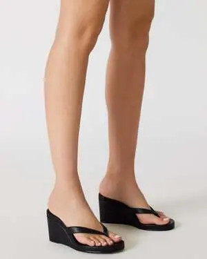 Steve Madden Playing Thong Sandals