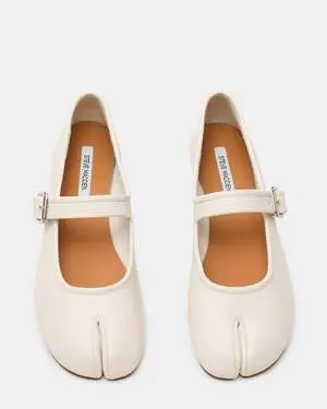 Steve Madden Calara Ballet Flats