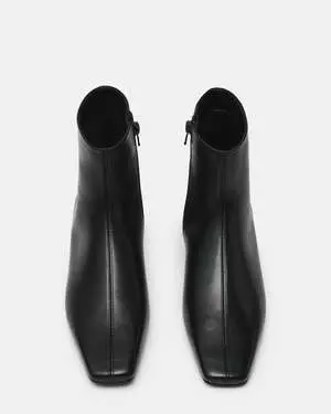 Steve Madden Zami Ankle Booties