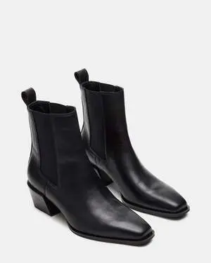 Steve Madden Daxen Block Heel Booties