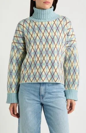 24COLOURS Pattern Turtleneck Sweater