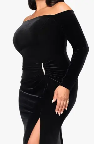 XSCAPE EVENINGS Gown