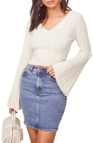 Astr The Label Voyage Crop Sweater - White