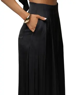 JLUXLABEL Core Form Pleated Wide-leg Trousers