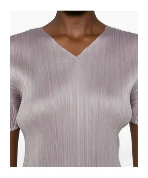 Issey Miyake V-neck Short Sleeve T-shirt - Gray