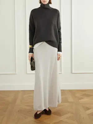 LISA YANG Heidi Cashmere Turtleneck Sweater