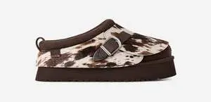 UGG Tazz Western Sheepskin Clogs With Buckle Detail - Burnt Cedar