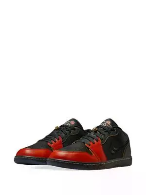 JORDAN Air 1 Low Se Lucky Cat Sneakers