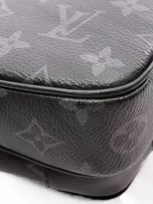 LOUIS VUITTON Monogram Eclipse Steamer Messenger Bag