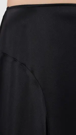 REFORMATION Mccall Silk Skirt - Black
